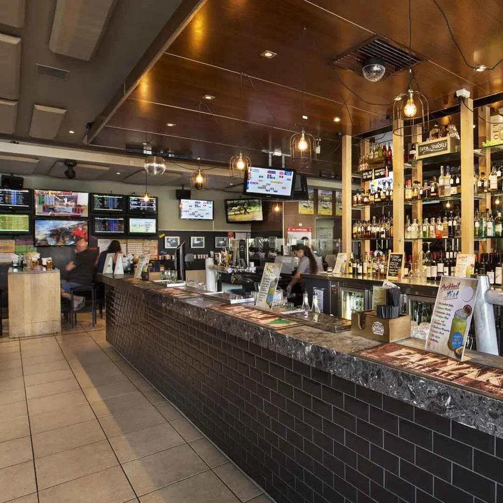 Bar — Caloundra Hotel, Caloundra, QLD