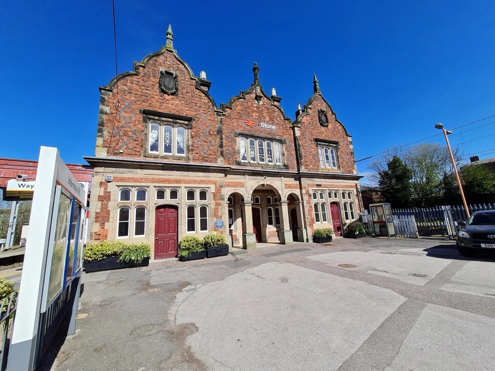 Engineius — Movements in Focus - April 2024