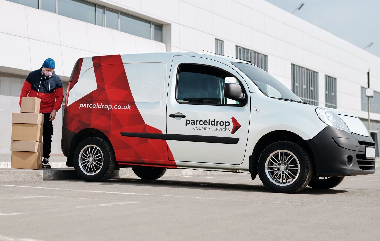 Van Sign Writing in Essex | Fleet Van Wrapping | Signs Base