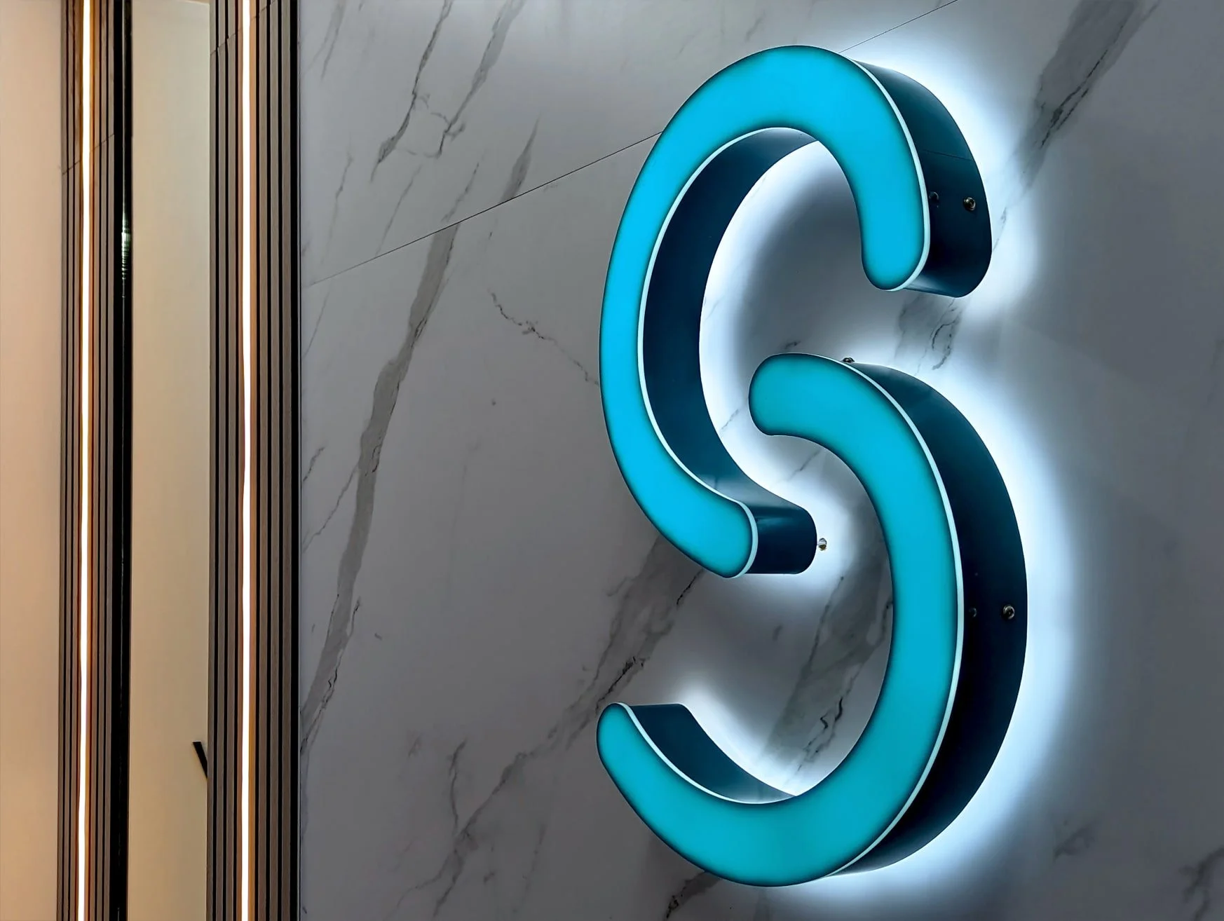 Illuminated Sign Letters | Halo & Facelit Letter Signs | Signs Base