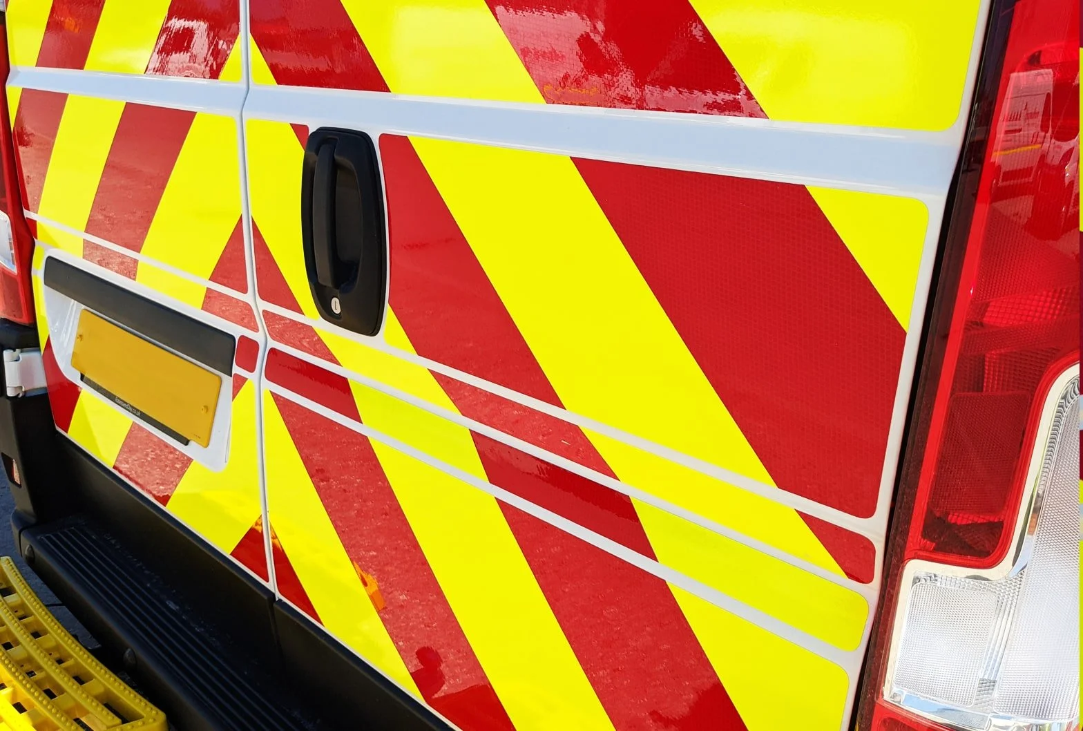 Highway Maintenance Chevrons & Reflective Chapter 8 Chevrons | Signs Base