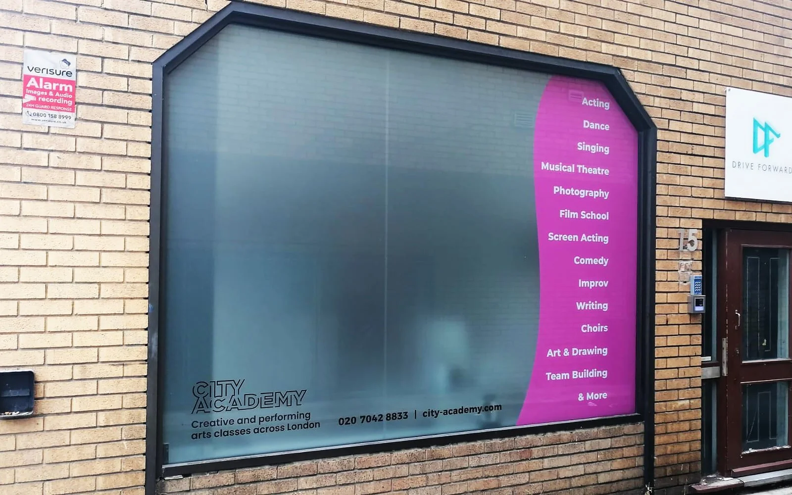 Window Graphics UK | Retail Window Advertising & Vinyl Decals | Signs Base