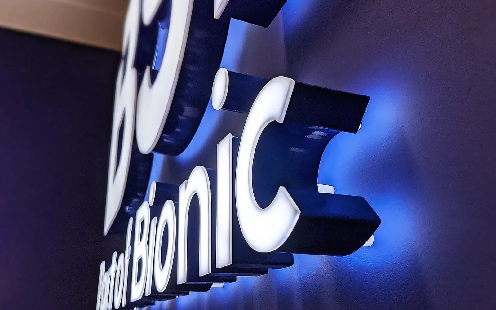 What are the types of illuminated letter signs? | Signs Base