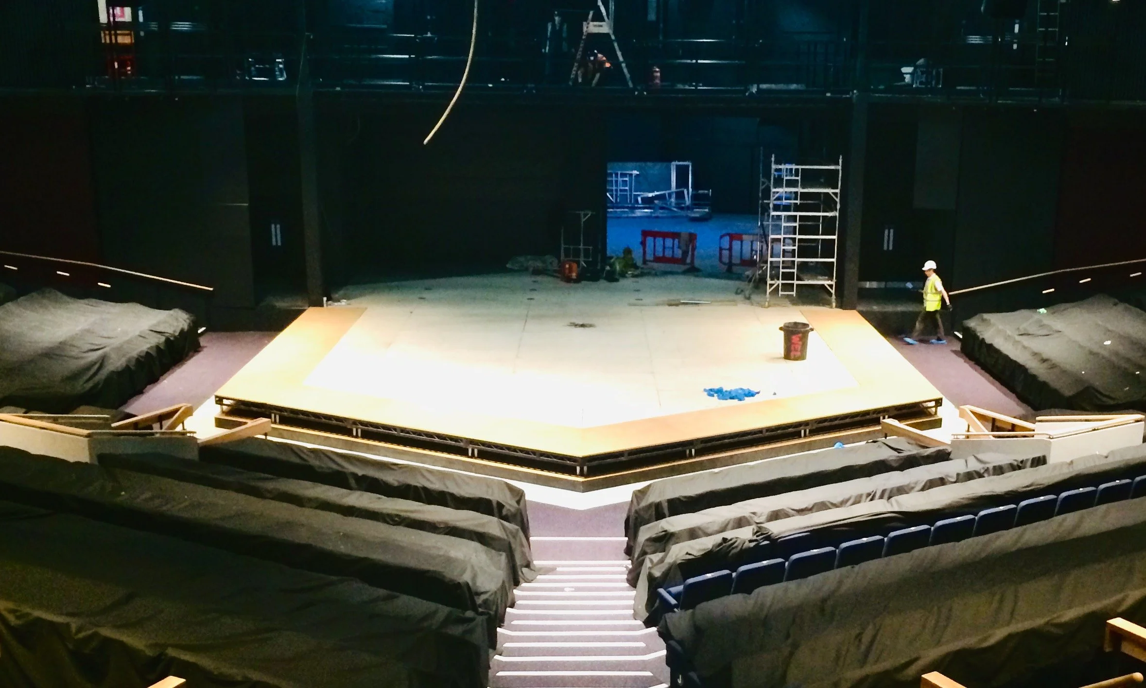 Stages — The Stage & Tiers specialists