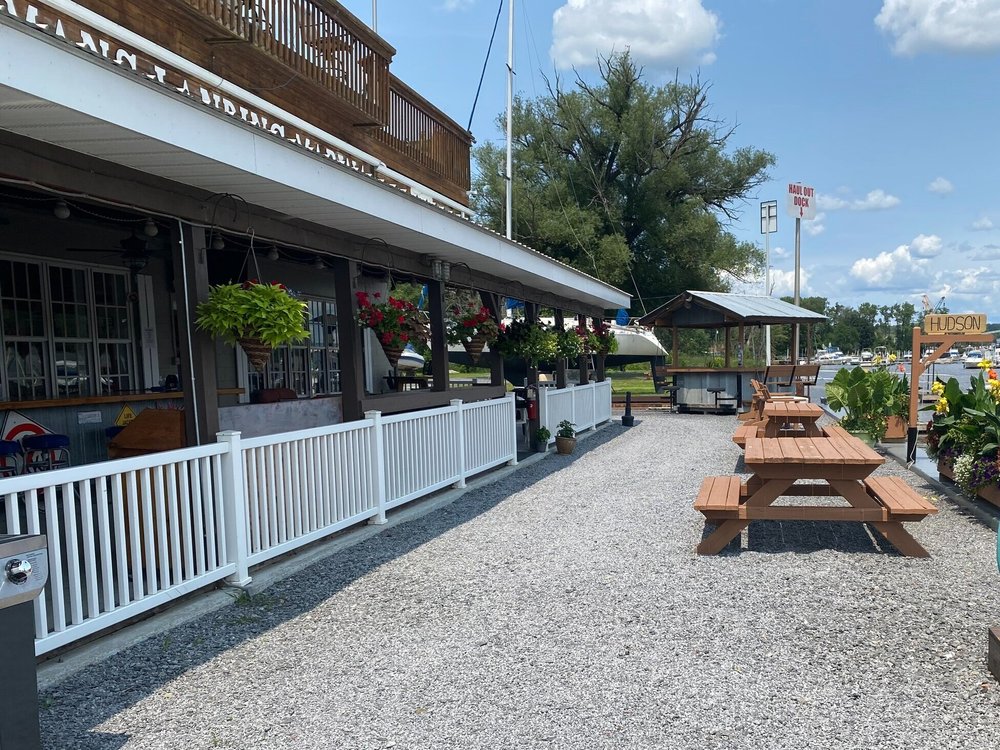 Amenities — Coeymans Landing Marina