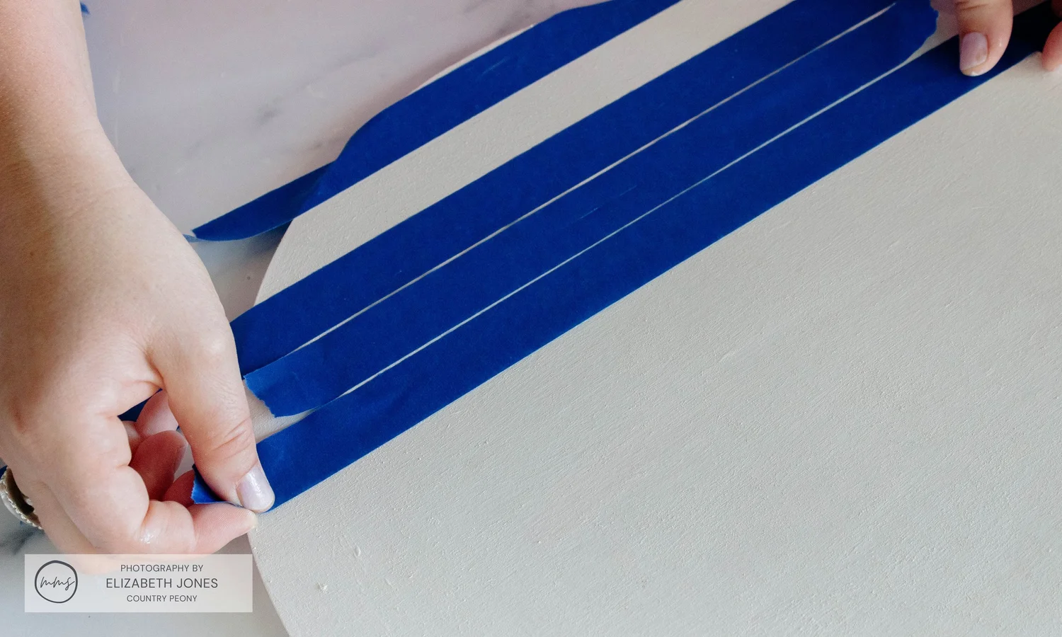 DIY Red, White, And Blue Gingham Chargers — Miss Mustard Seed's Milk Paint