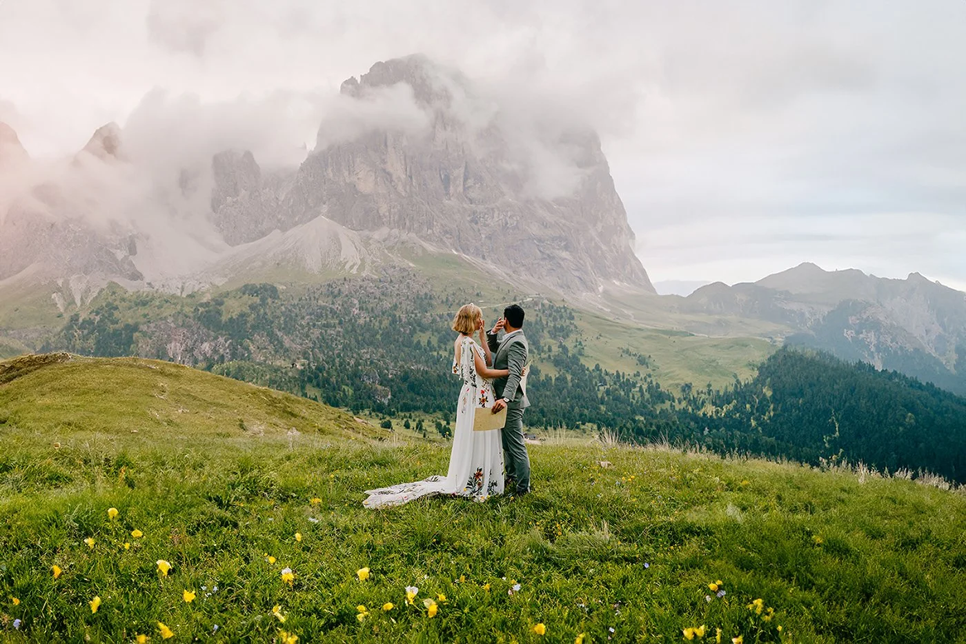 Best Elopement Dresses | Shopping Guide - Running Wild Studio