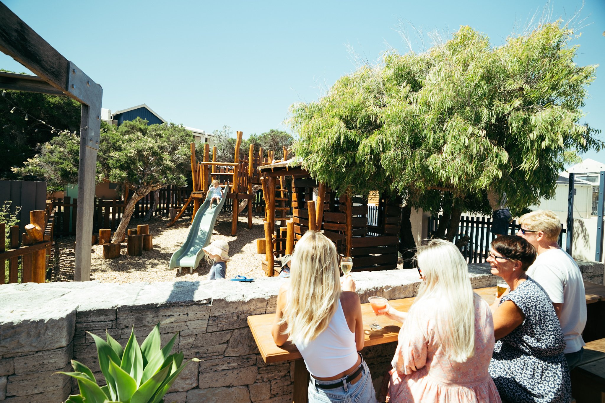 THE COMMON | BAR + BISTRO | PREVELLY