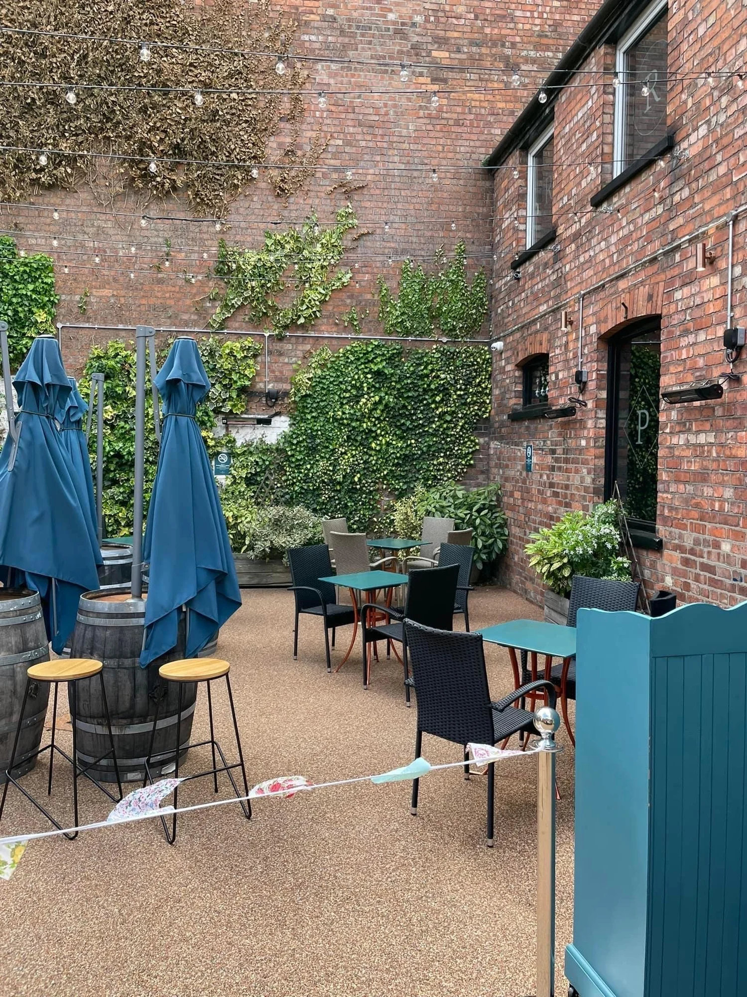 The Pessimist | Wine Bar and Restaurant in Lincoln