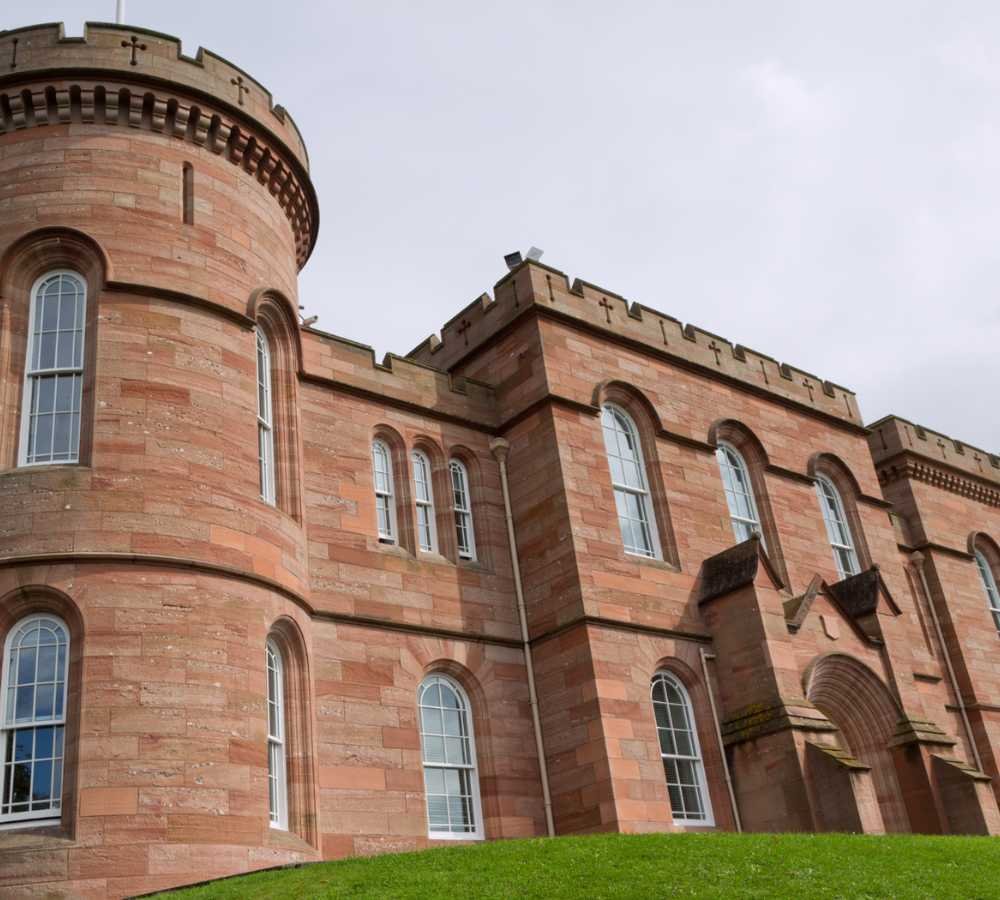 Inverness Castle: History, Location, and Visitor Information