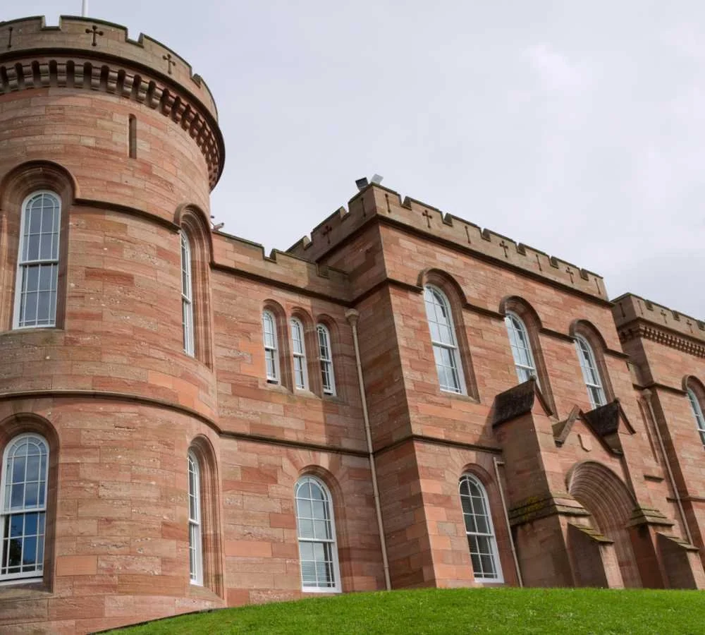 Inverness Castle: History, Location, and Visitor Information