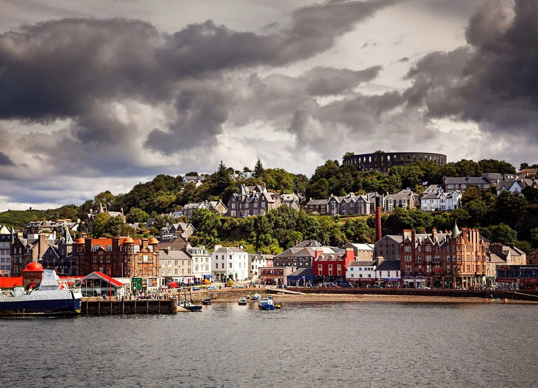 Oban Scotland: Gateway to the Highlands | Explore Coastal Beauty and ...