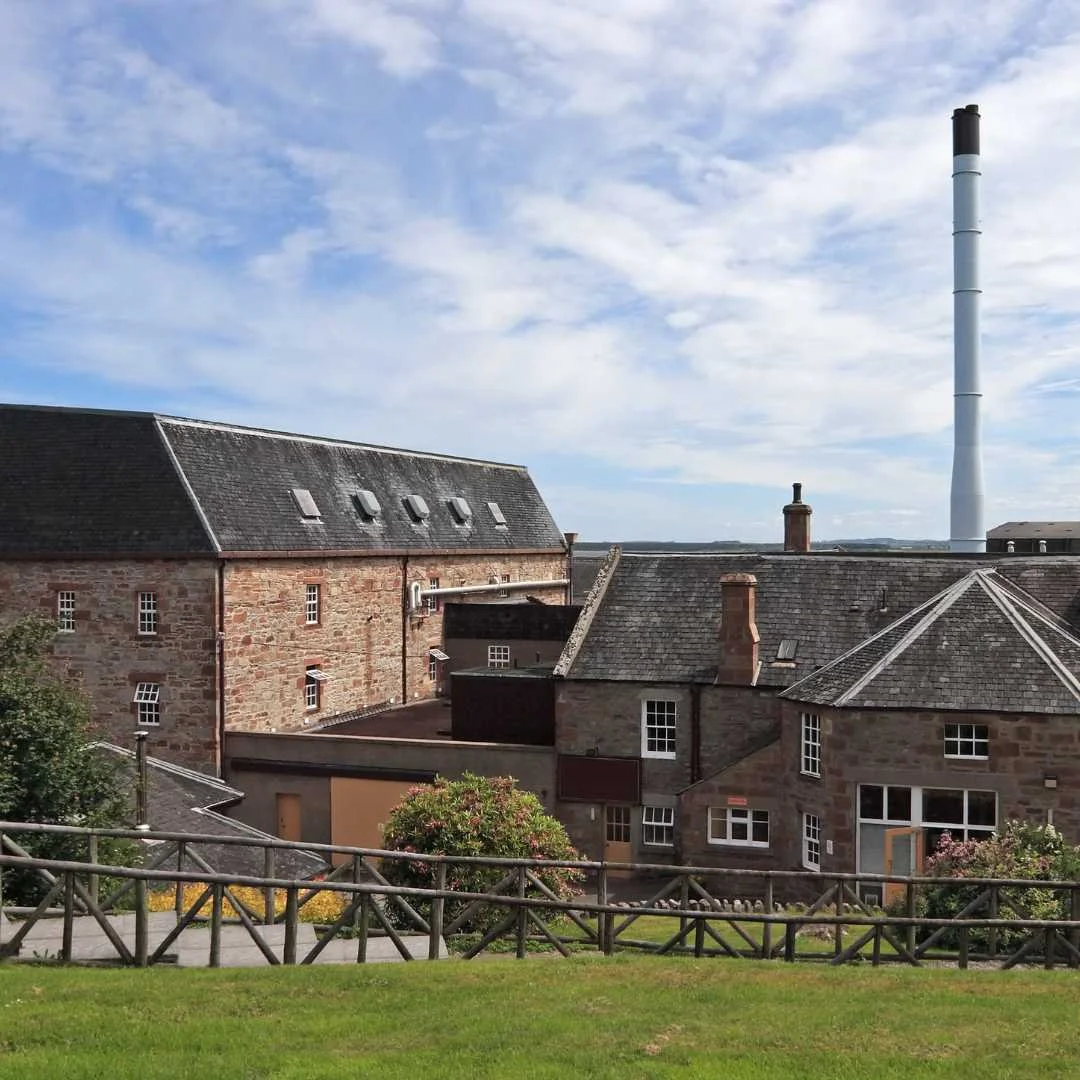 Top 10 Whisky Distilleries in Scotland