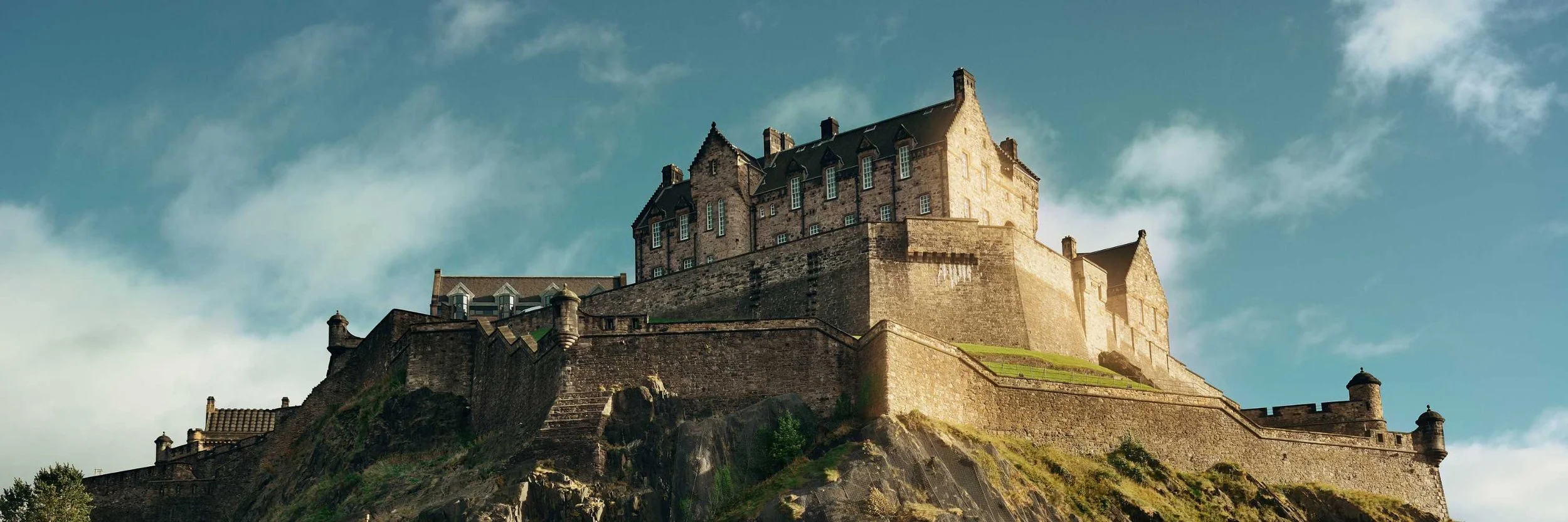 Edinburgh: A Guide to Scotland's Historic Capital