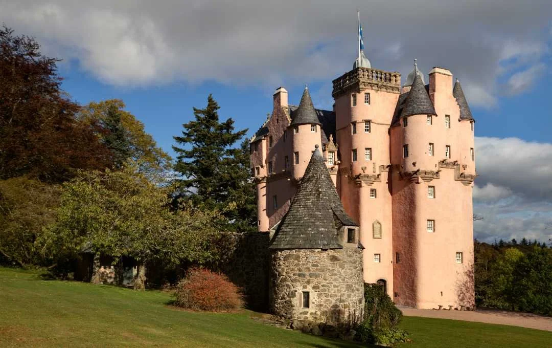 Discover the Dramatic Fortresses of Scotland