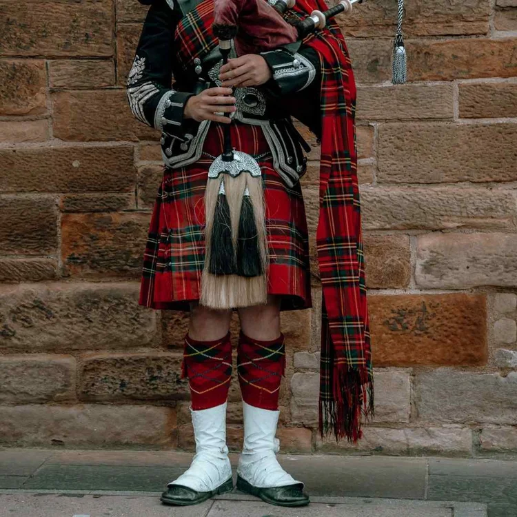 Legacy of the McGregor Clan: History, Tartan, and Motto