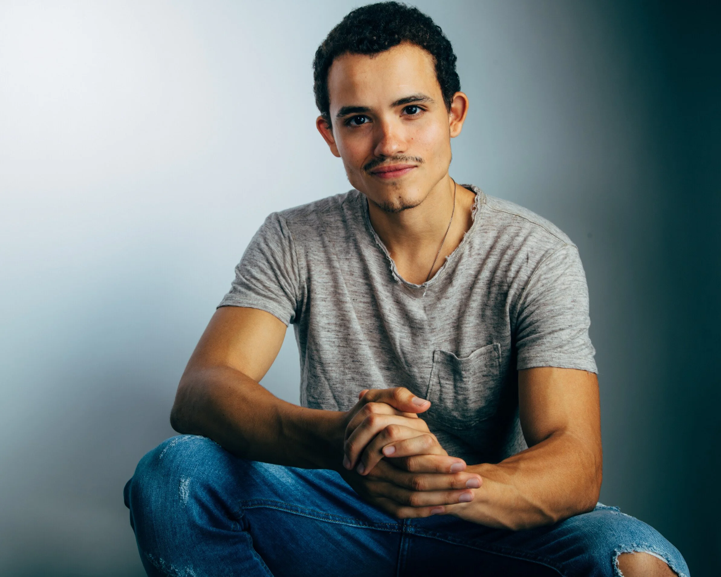 Acting Headshots: Essential Do’s and Don’ts for Success — The Modern Actor