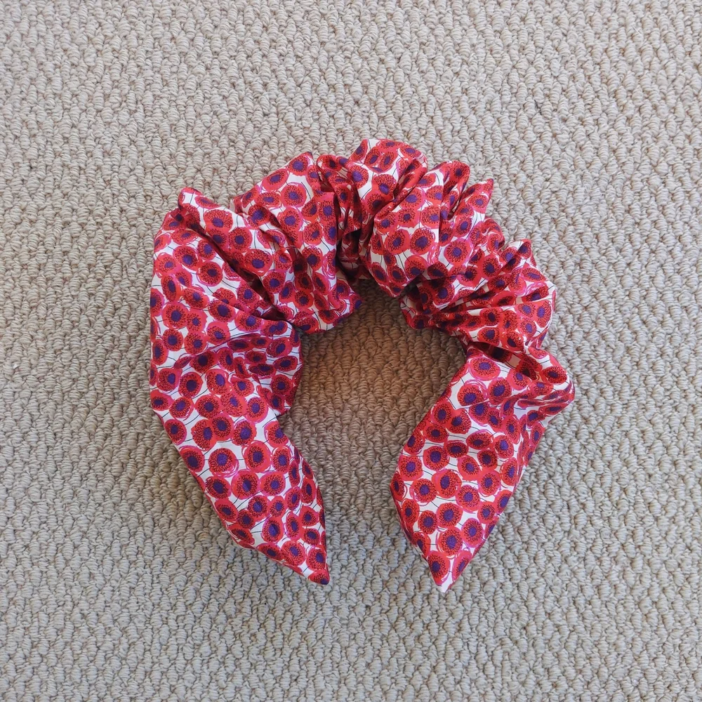 DIY Scrunchie Headband Tutorial — DIY Daisy