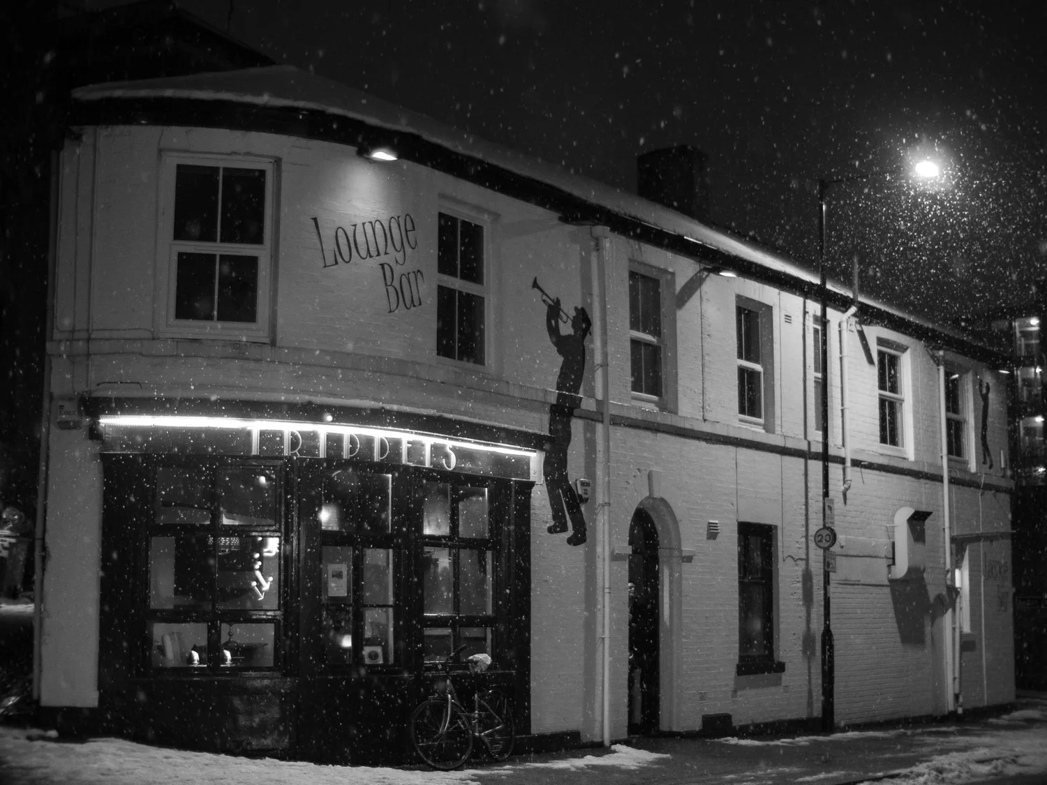 Services 2 — Trippets Lounge Bar