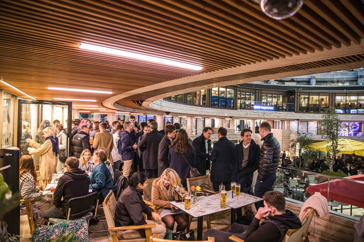LOCATION - BEANY GREEN BROADGATE — DAISY | GREEN
