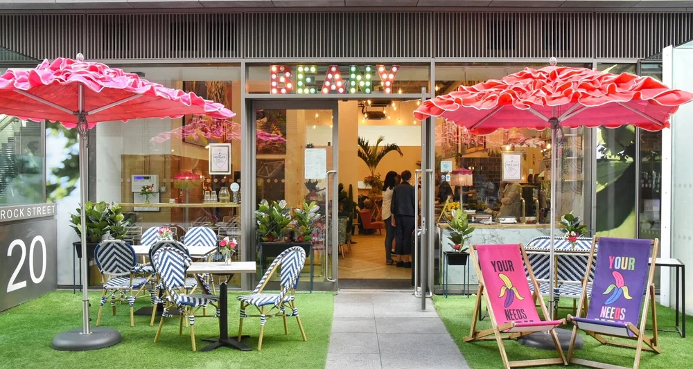 LOCATION - BEANY GREEN REGENTS — DAISY | GREEN