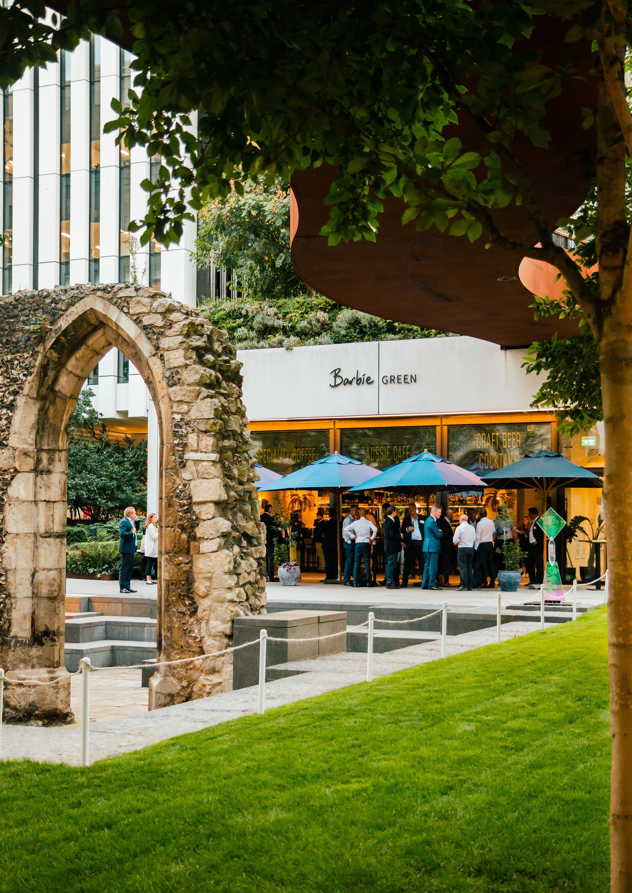 PRIVATE HIRE & EVENTS — DAISY | GREEN