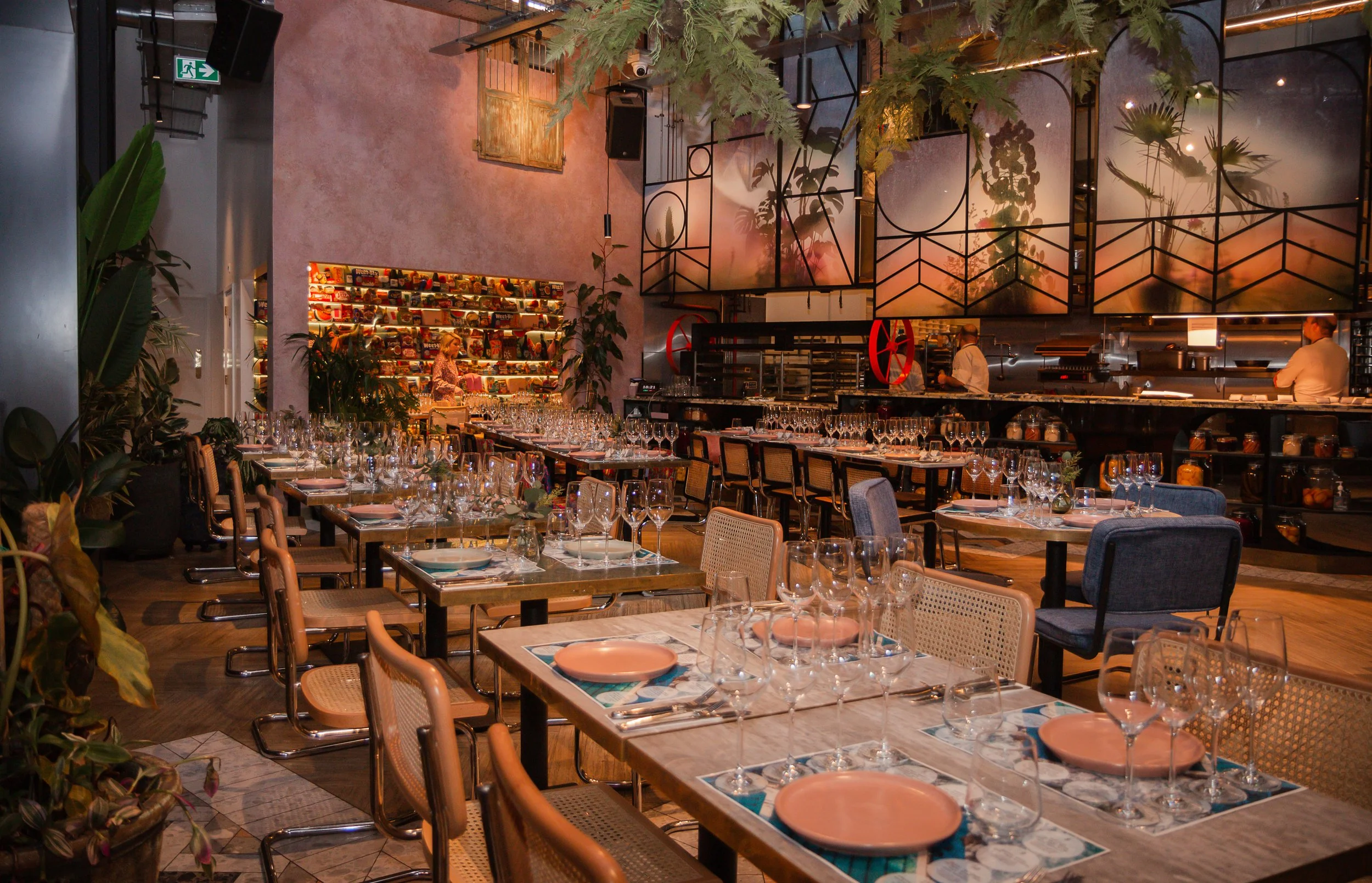 PRIVATE HIRE & EVENTS — DAISY | GREEN