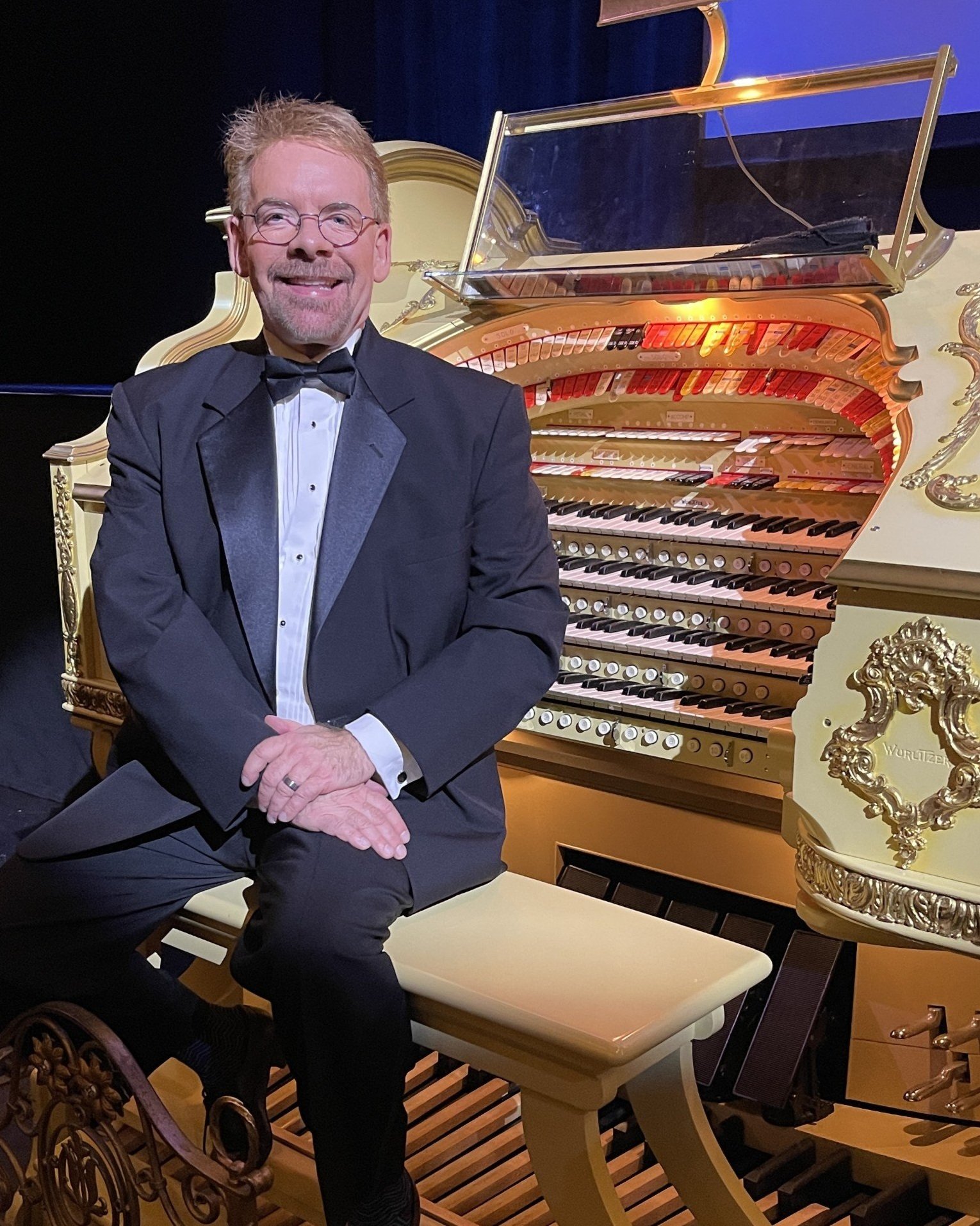 FORBES ORGAN SERIES: Christian Elliott plays "The Mark of Zorro" (1920 ...