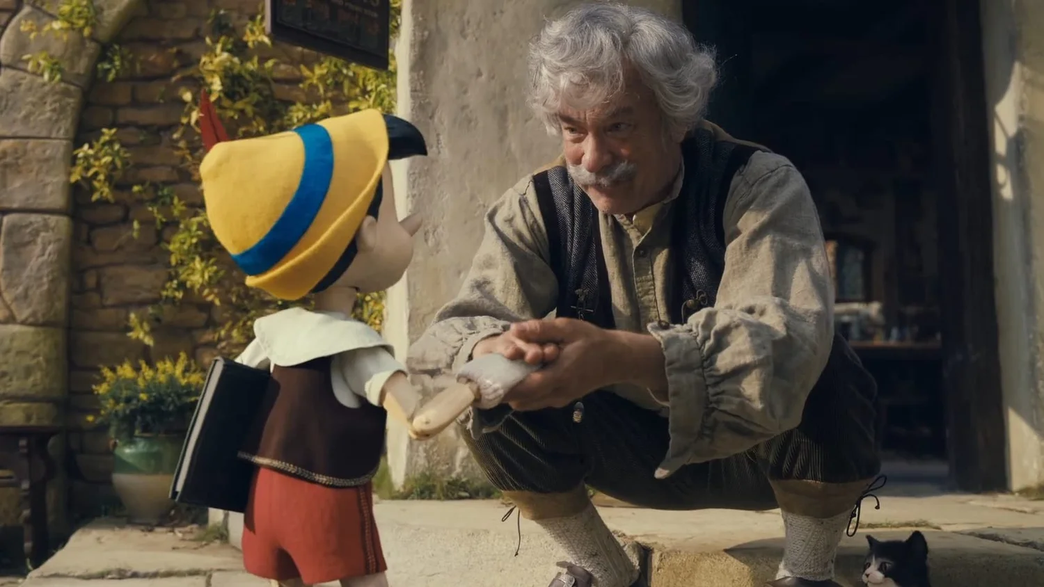 Exclusive: Luke Evans on playing The Coachman in Pinocchio and how ...