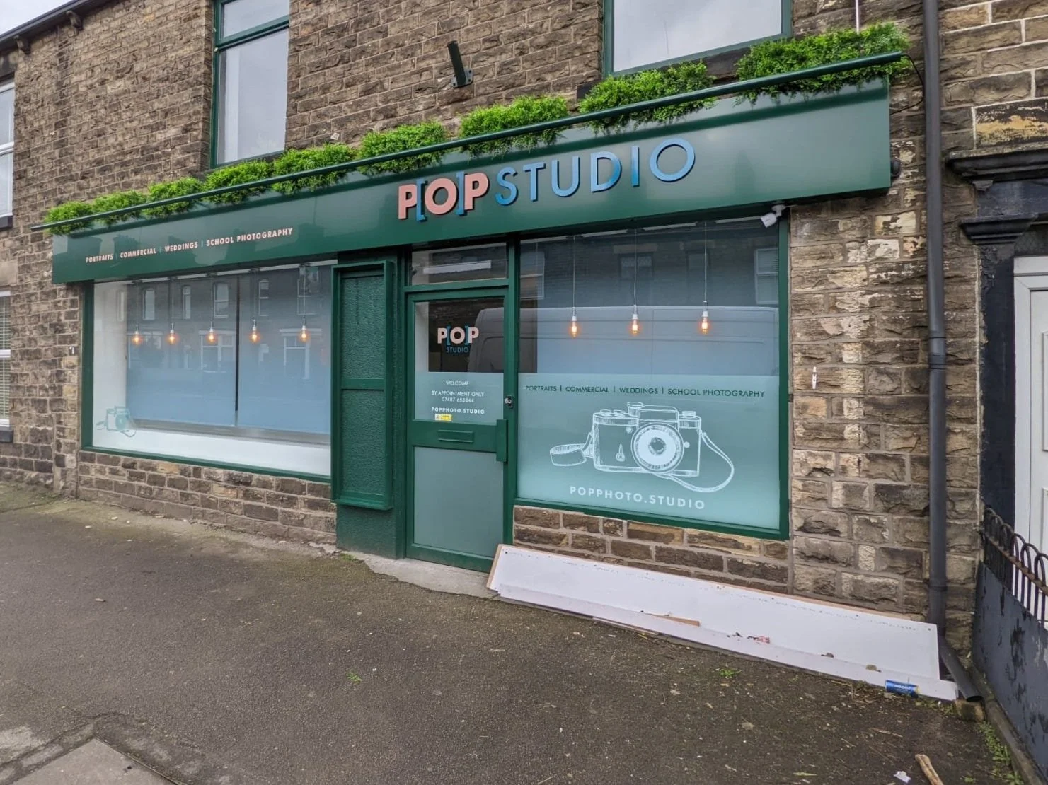 "The Power of Street-Facing Business Signage: Attracting Customers and ...