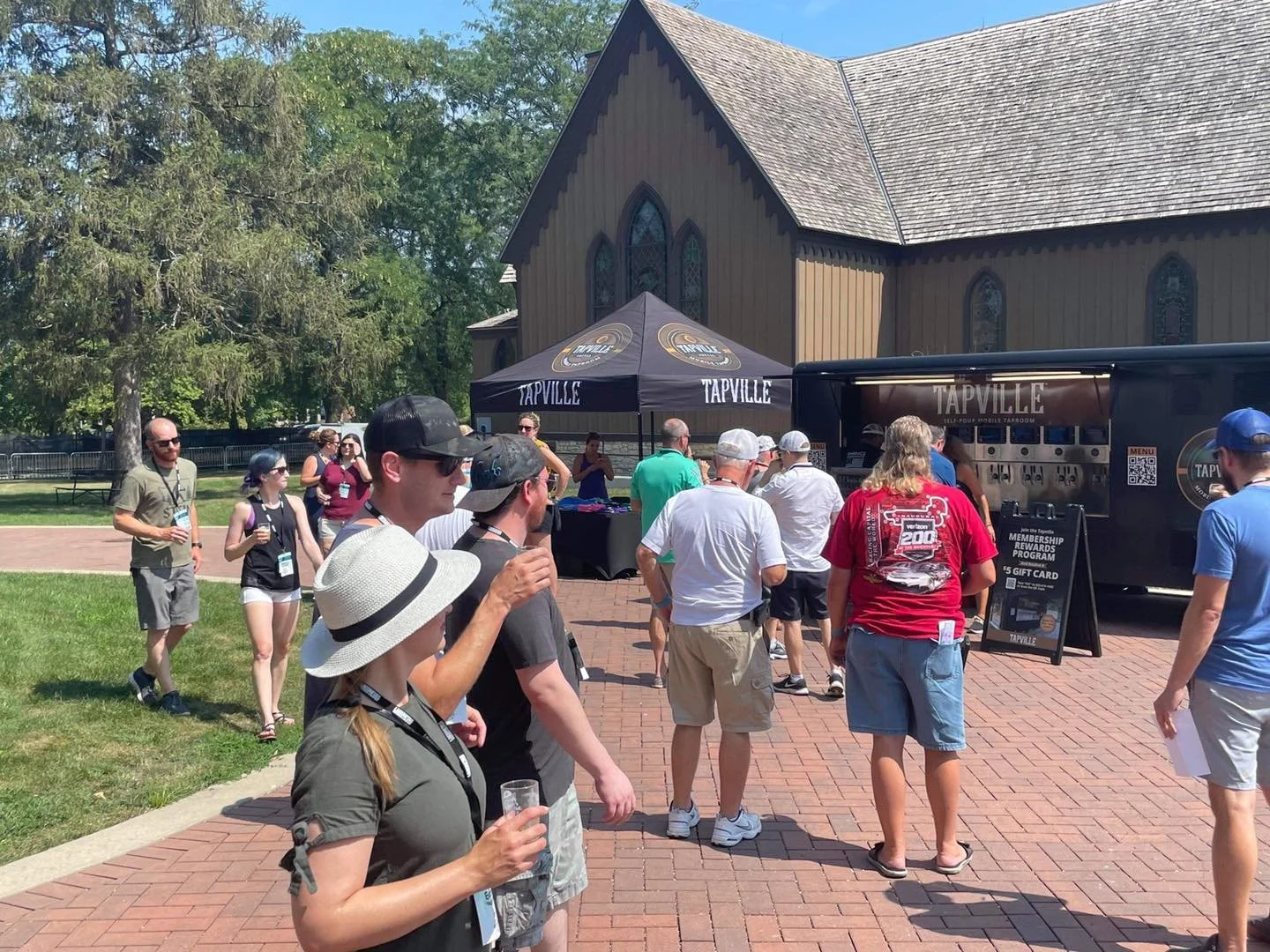 Mobile Taproom — Tapville Franchising