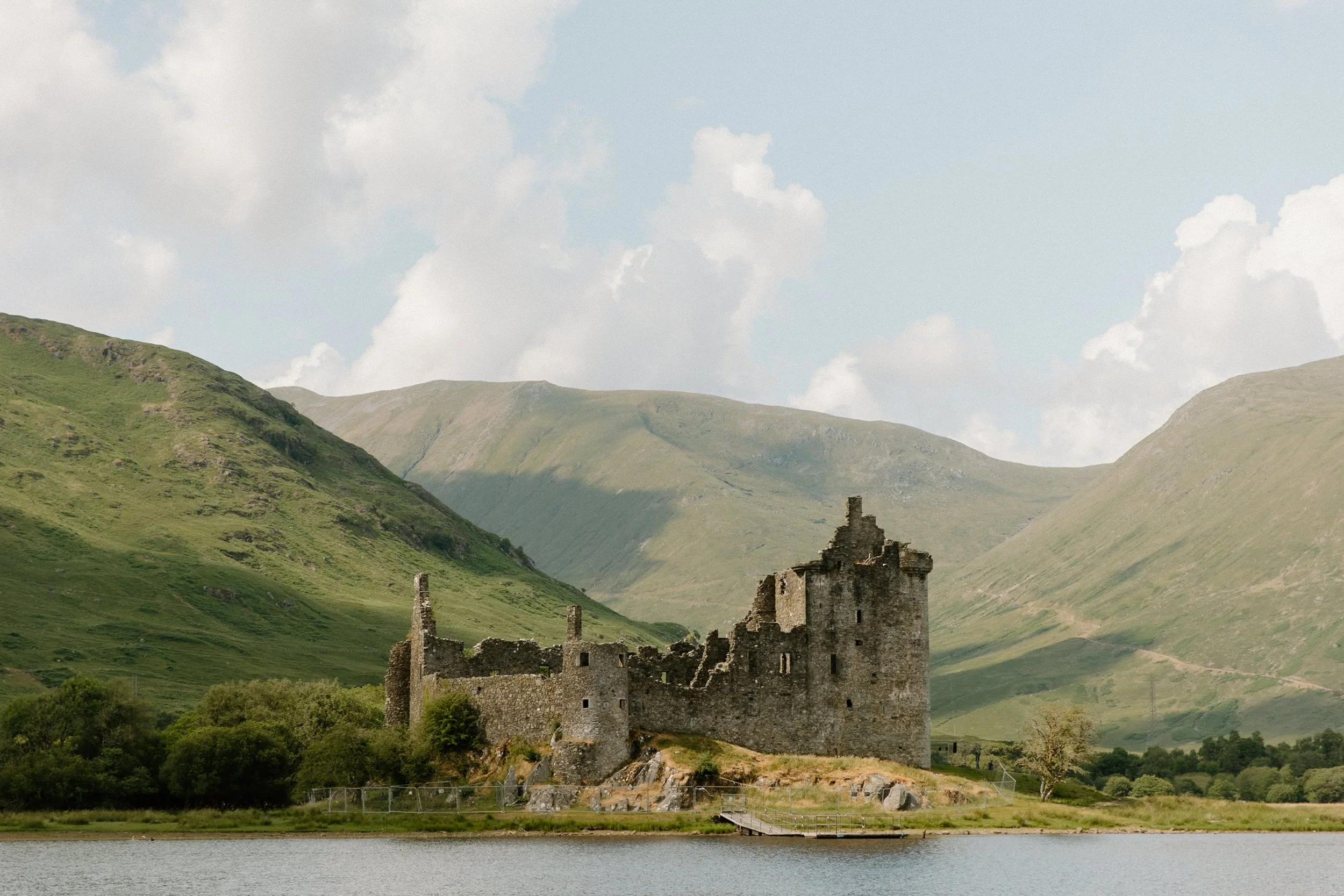 How to Visit the Kilchurn Castle Panorama Viewpoint in Scotland (2026 ...