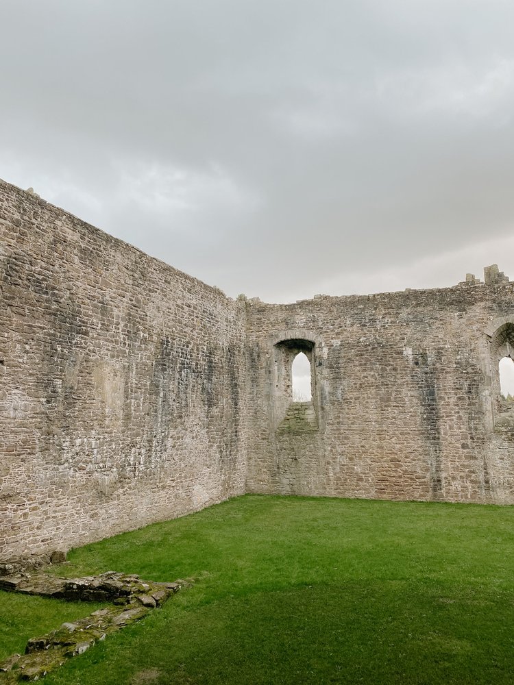 How to Visit Castle Leoch from Outlander: Doune Castle in Scotland ...