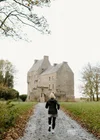 How to Visit Midhope Castle in Scotland: Outlander Lallybroch Location ...