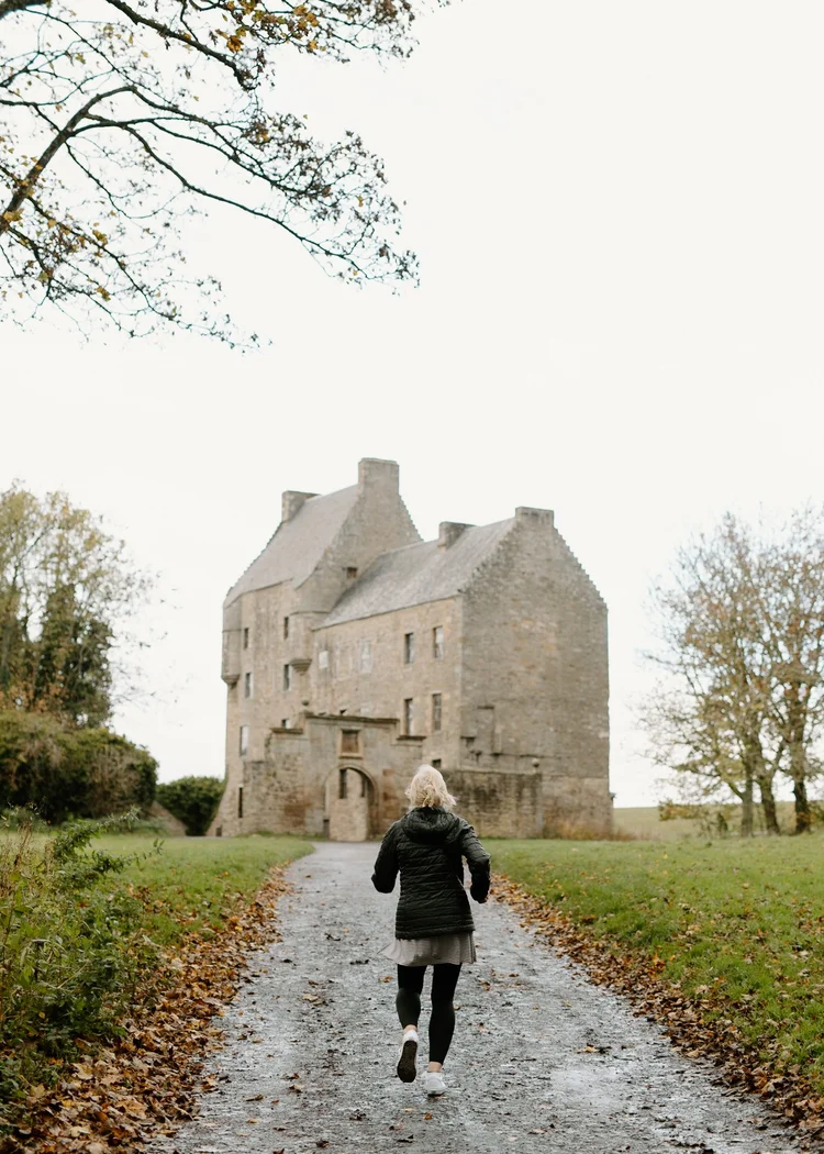 How to Visit Midhope Castle in Scotland: Outlander Lallybroch Location ...