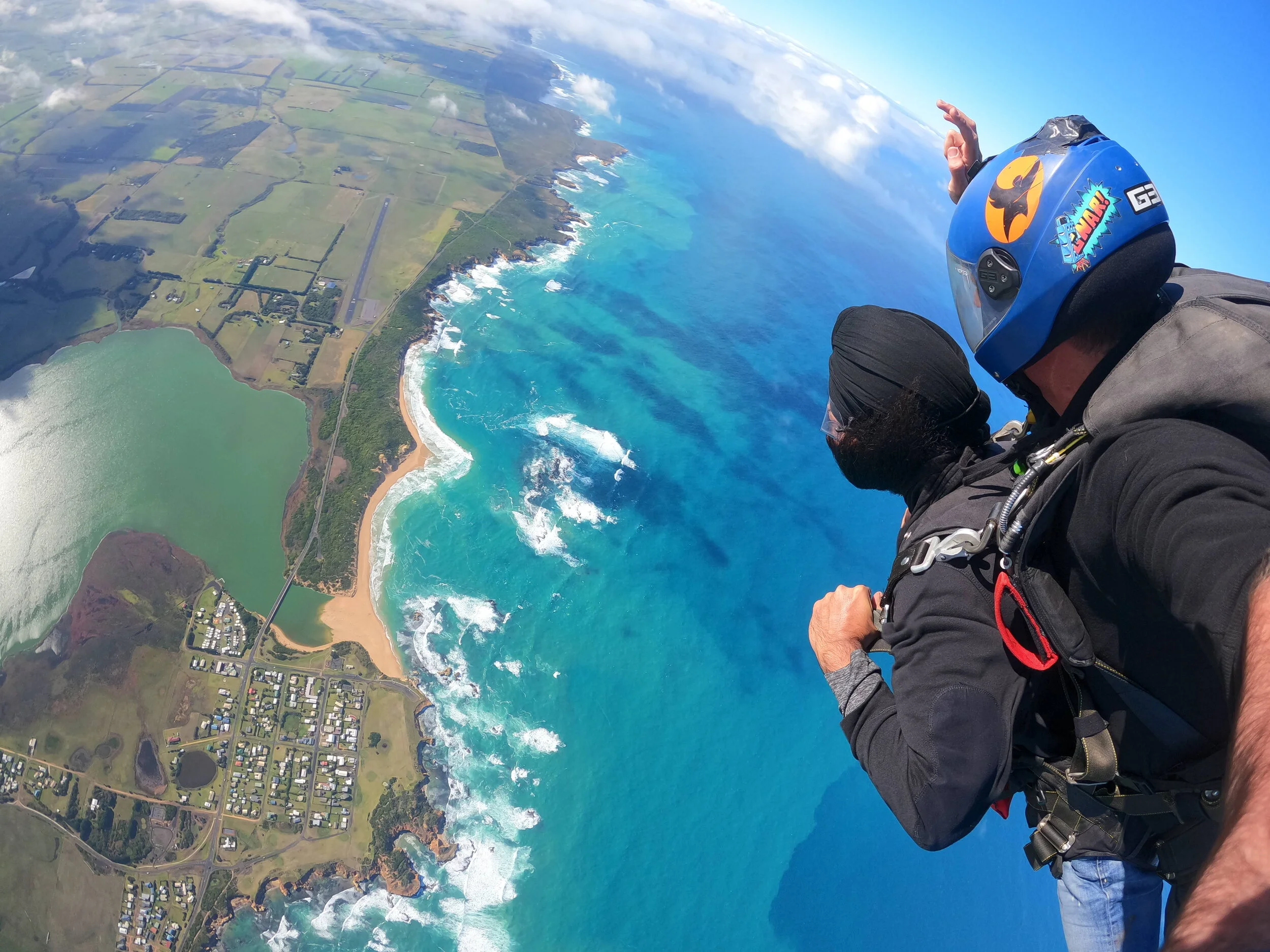 Skydive over the Great Ocean Rd today with the experts at Skydive 12 ...