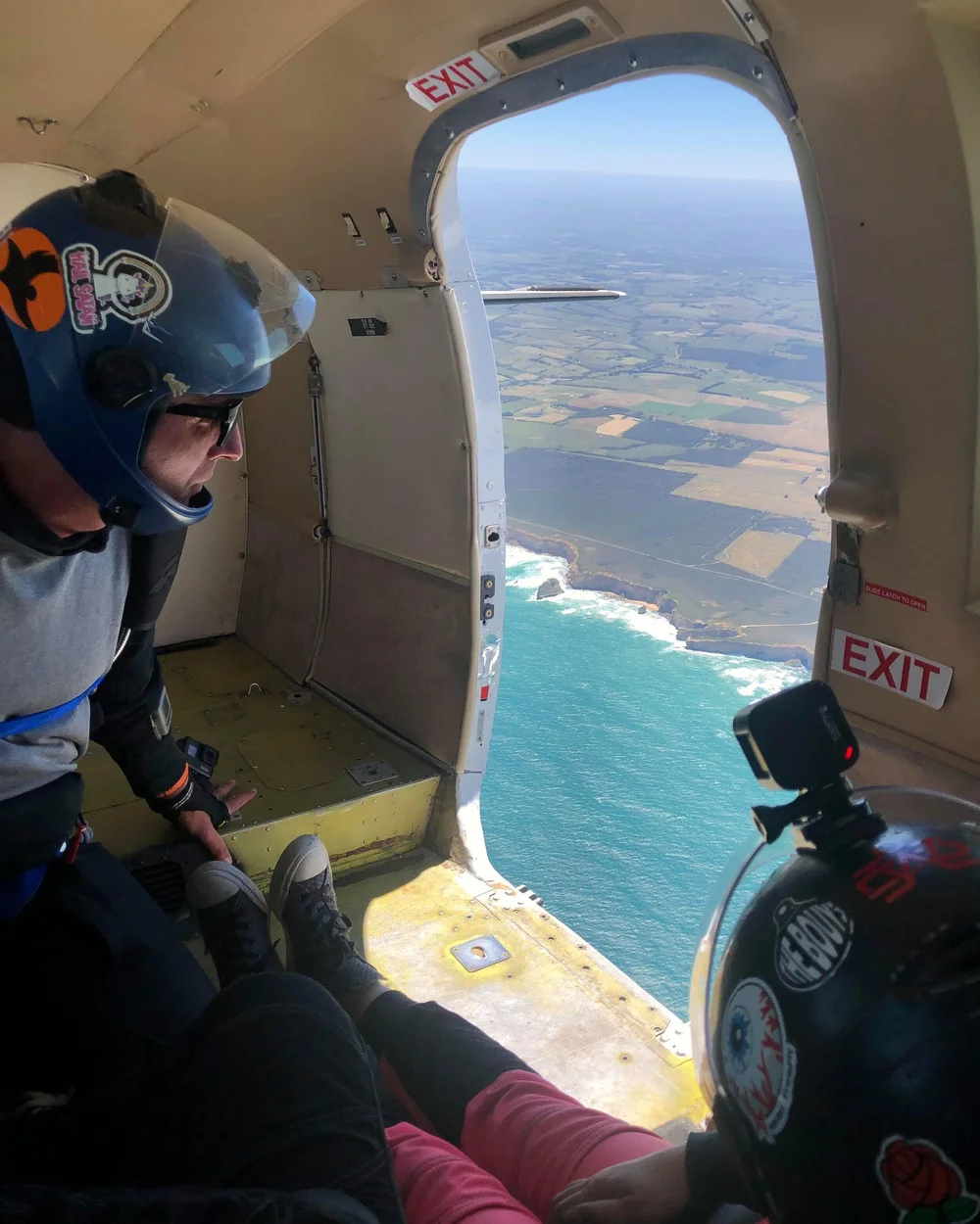 Skydive over the Great Ocean Rd today with the experts at Skydive 12 ...