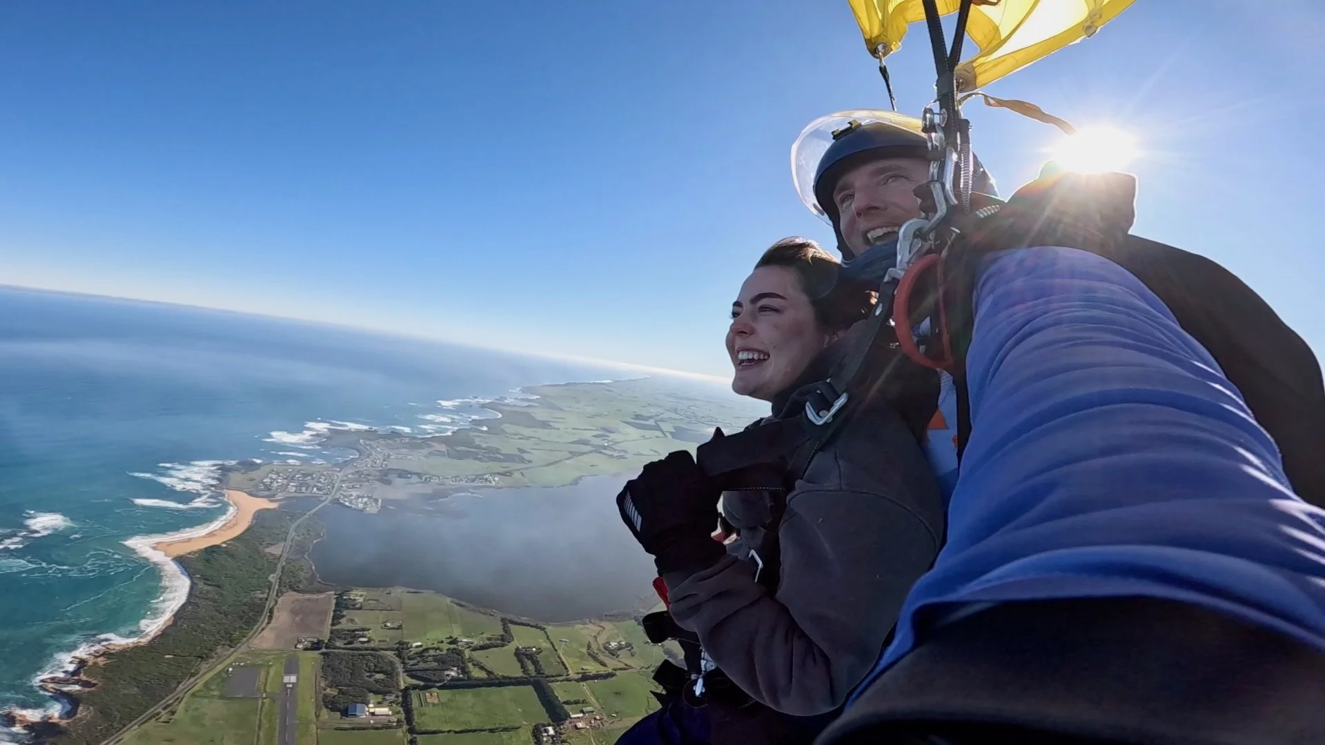 Skydive over the Great Ocean Rd today with the experts at Skydive 12 ...