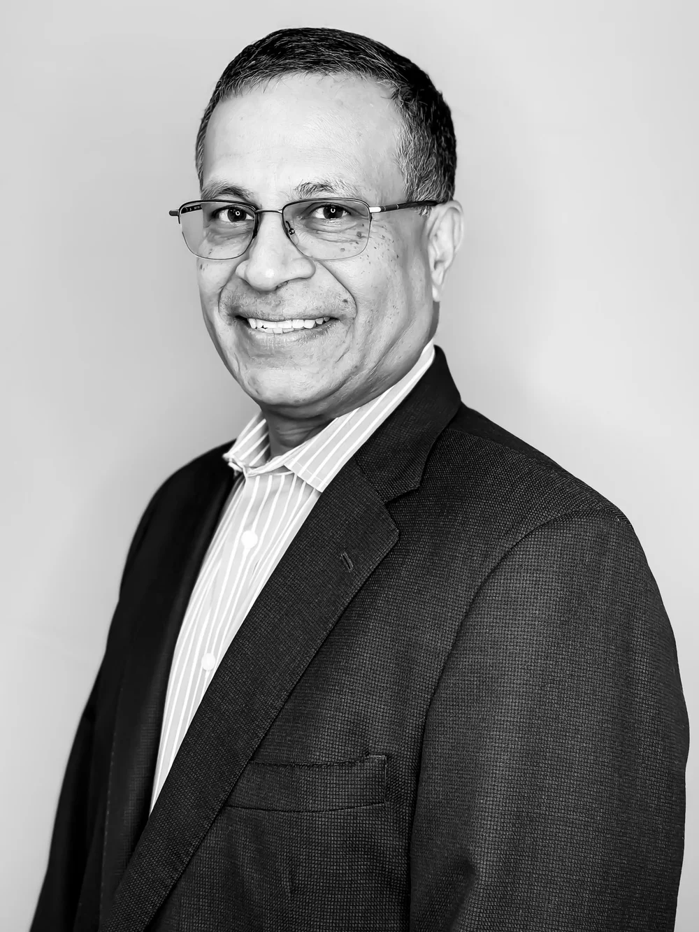 Our Team — SolaREIT