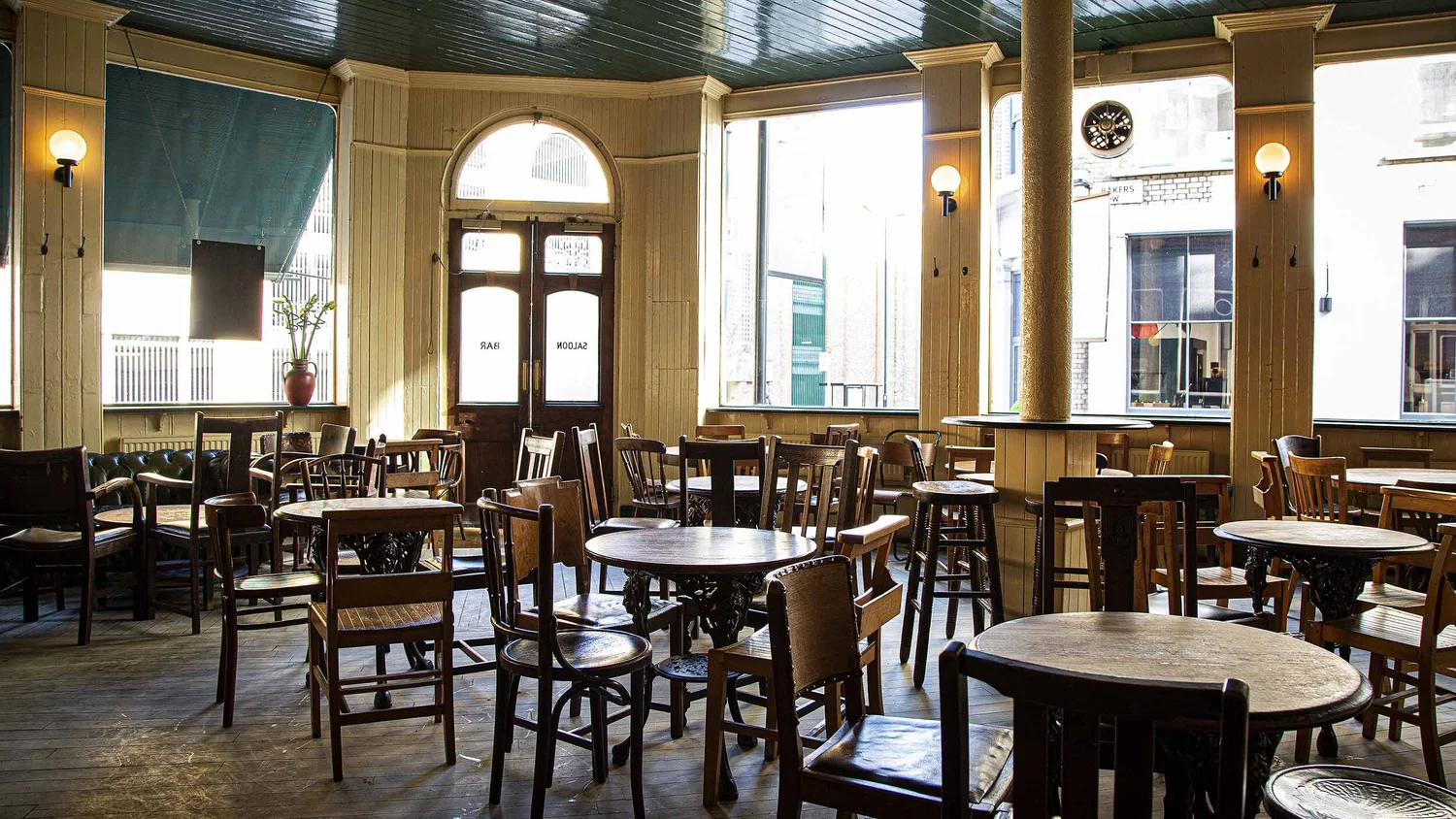 Britain's first gastropub — THE EAGLE FARRINGDON