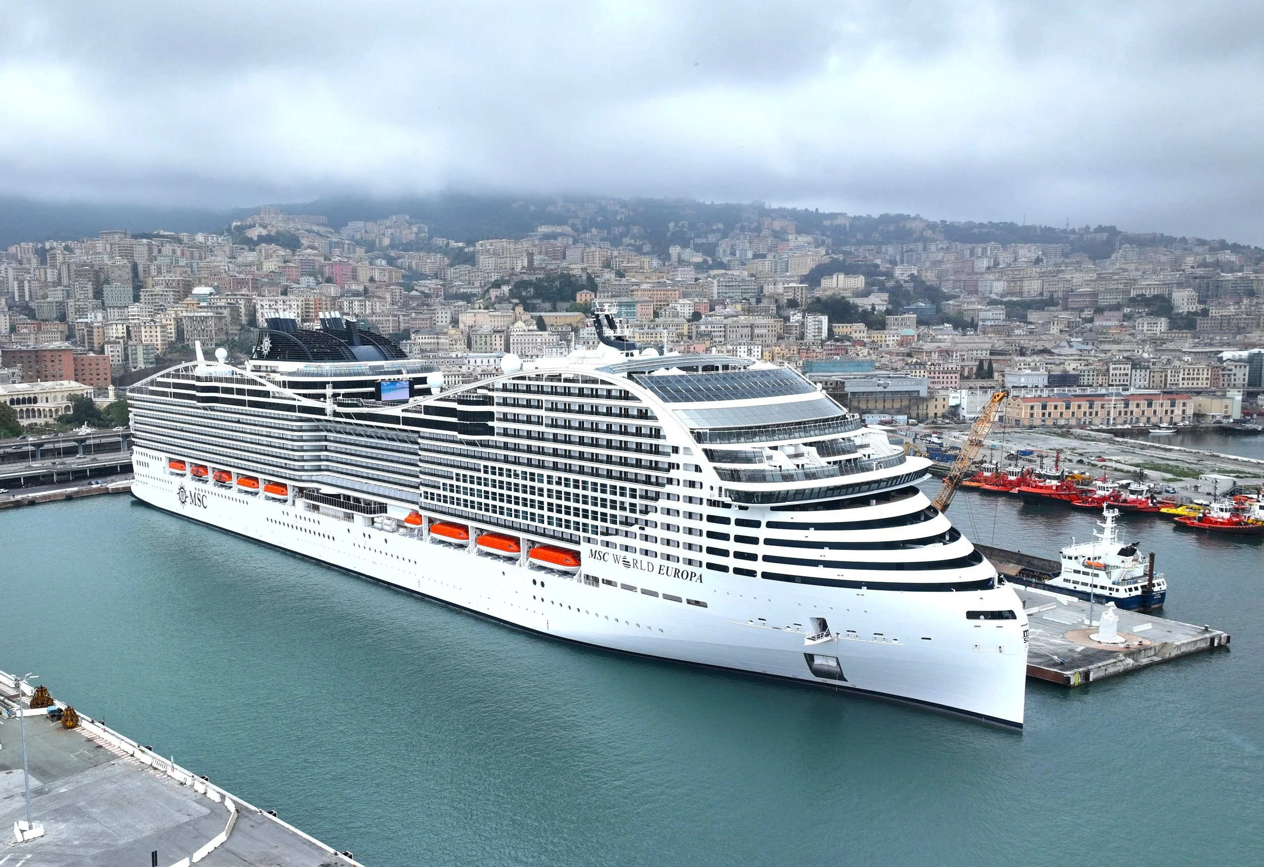 Die MSC World Europa erreicht Genua und startet zur Mittelmeer-Saison. — Cremona Cruise Blog