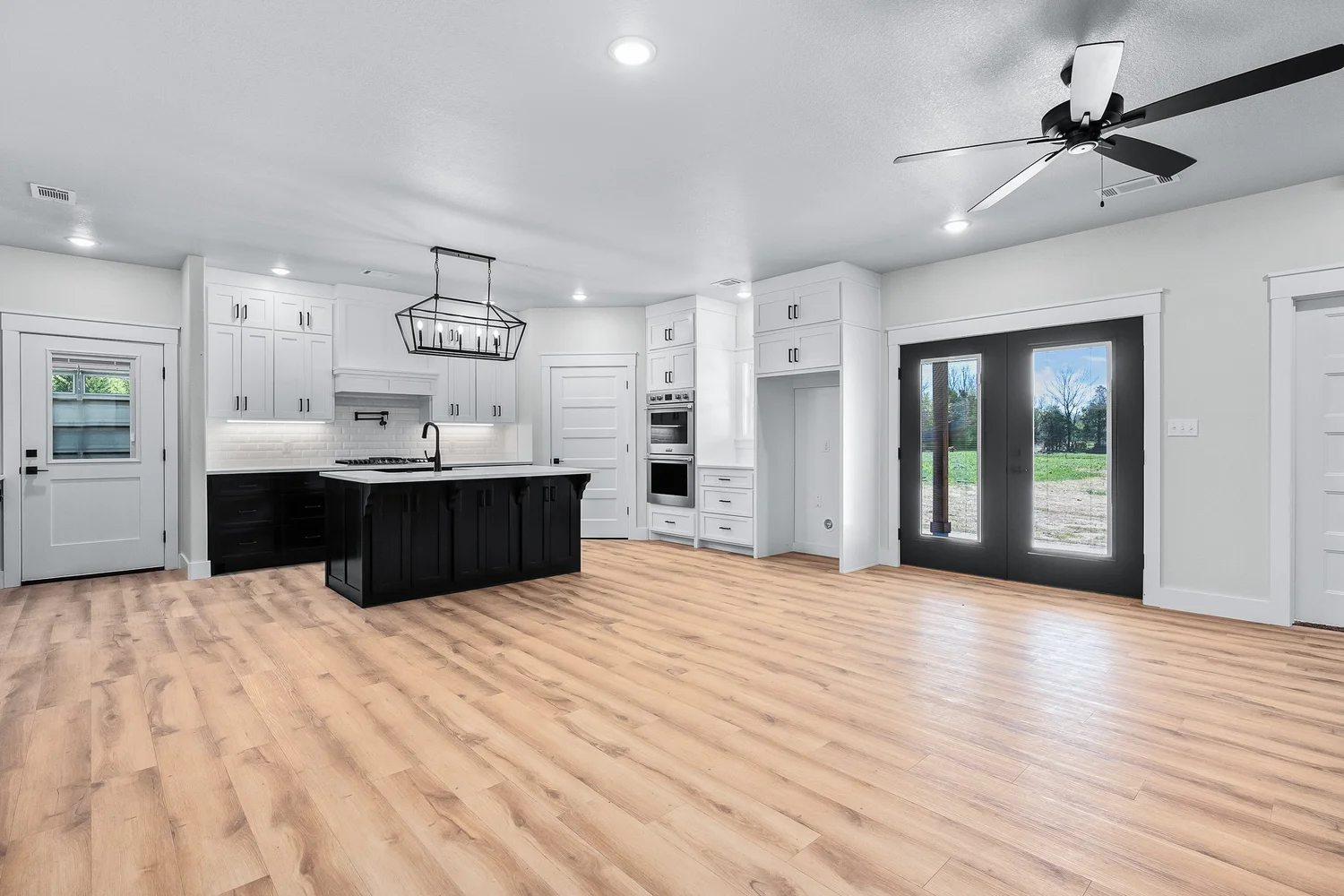 Vineyard Creek — Brownstone Development