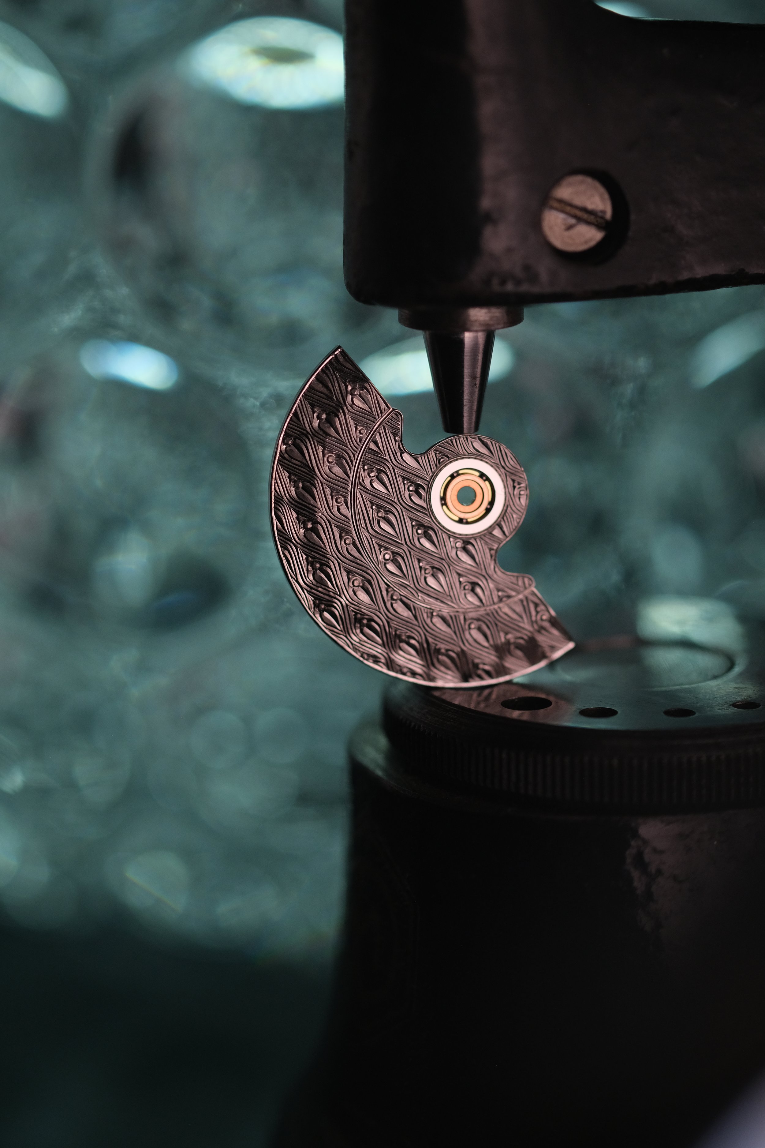 Hand engraved watch | Artur Akmaev