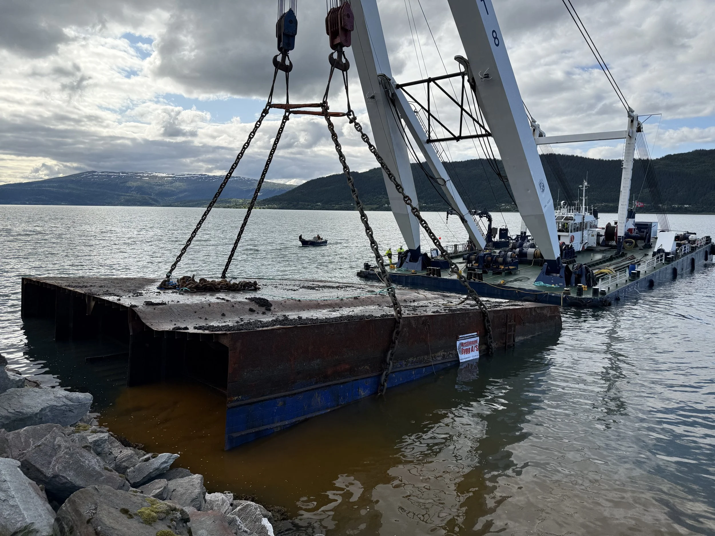 Wreck Salvage & Technical Ship Removal | Kristiansand Bygg AS ...