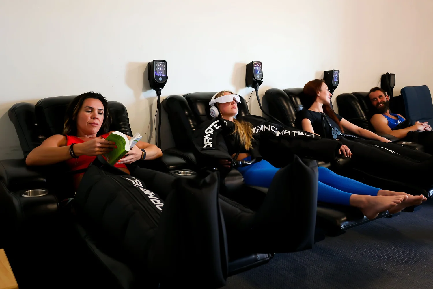 Ice Bath, Infrared Sauna, Red Light Therapy, & More | Best Wellness Center in Tempe — Optimyze