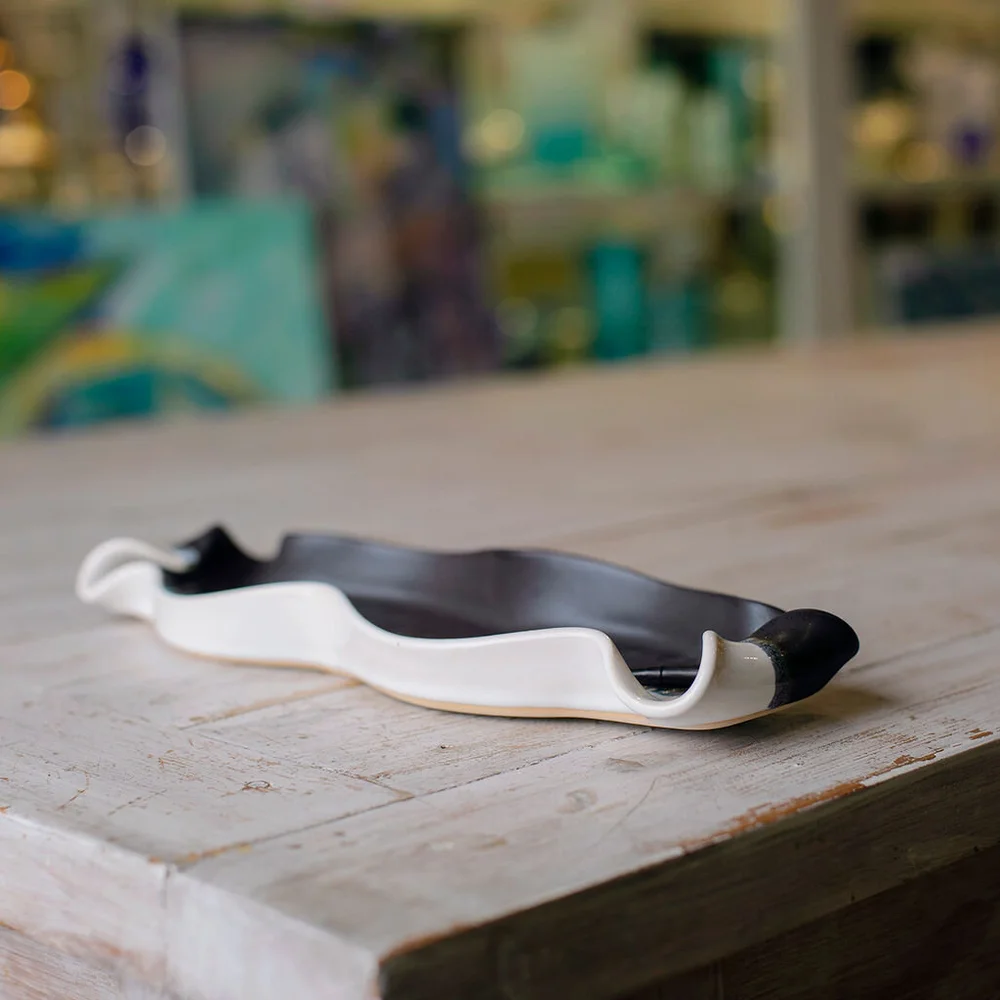 Hilborn Pottery Black and White Funky Serving Set — Hillyer House