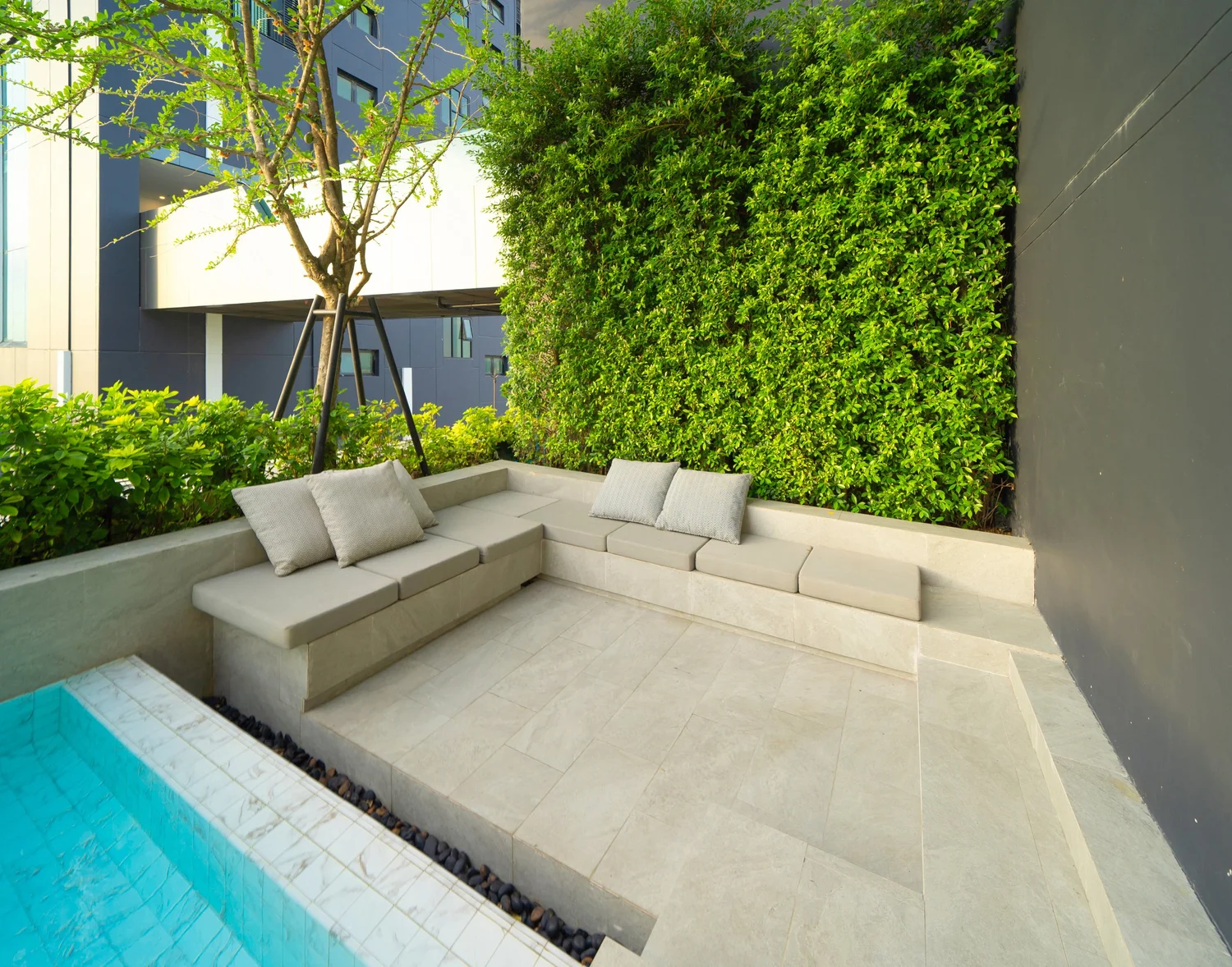Green Walls — Vert Plantworks