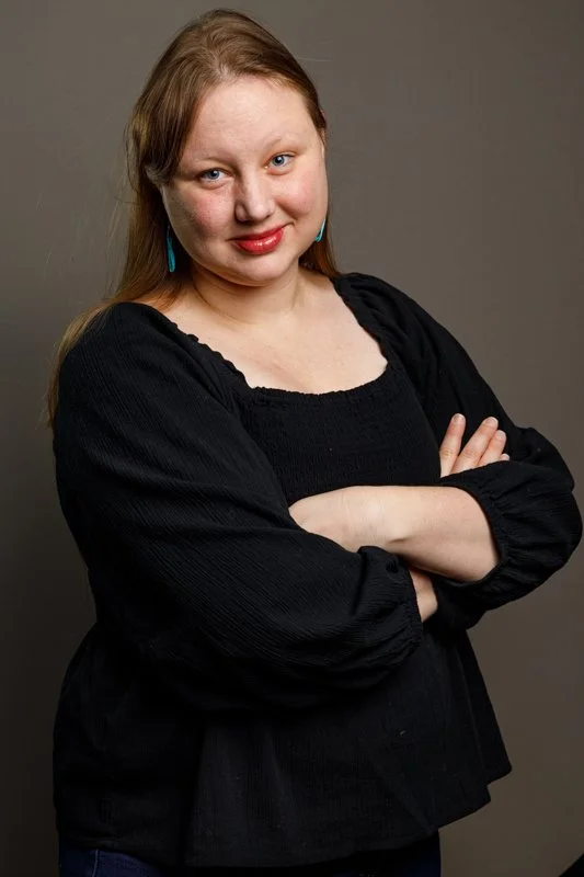 Emma Komlos-Hbrosky — The Poets Corner