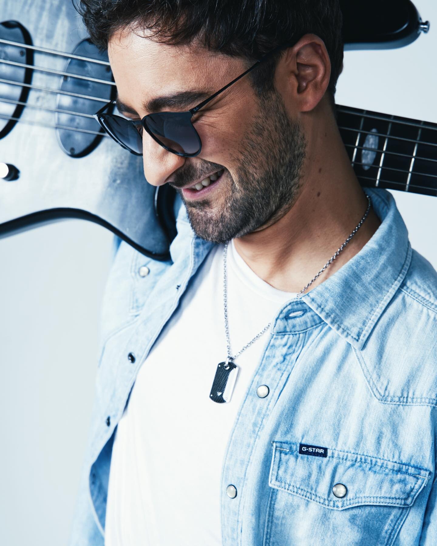 BEN JUD - The Singing Bassist