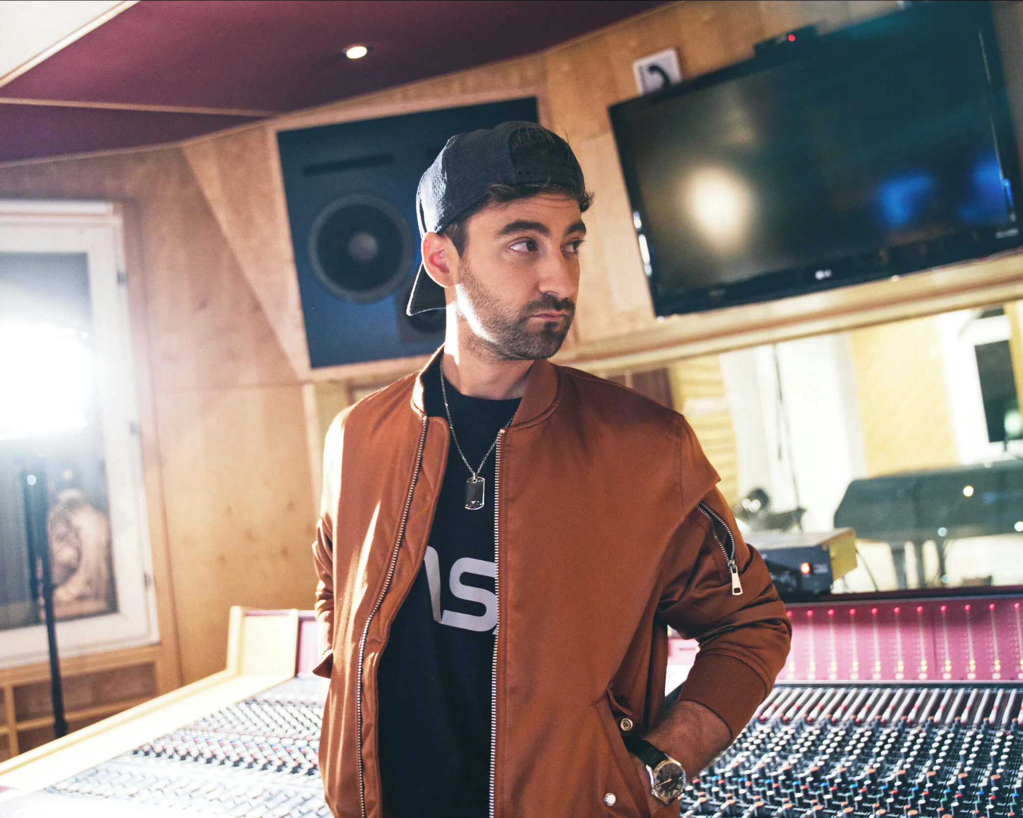 BEN JUD - The Singing Bassist